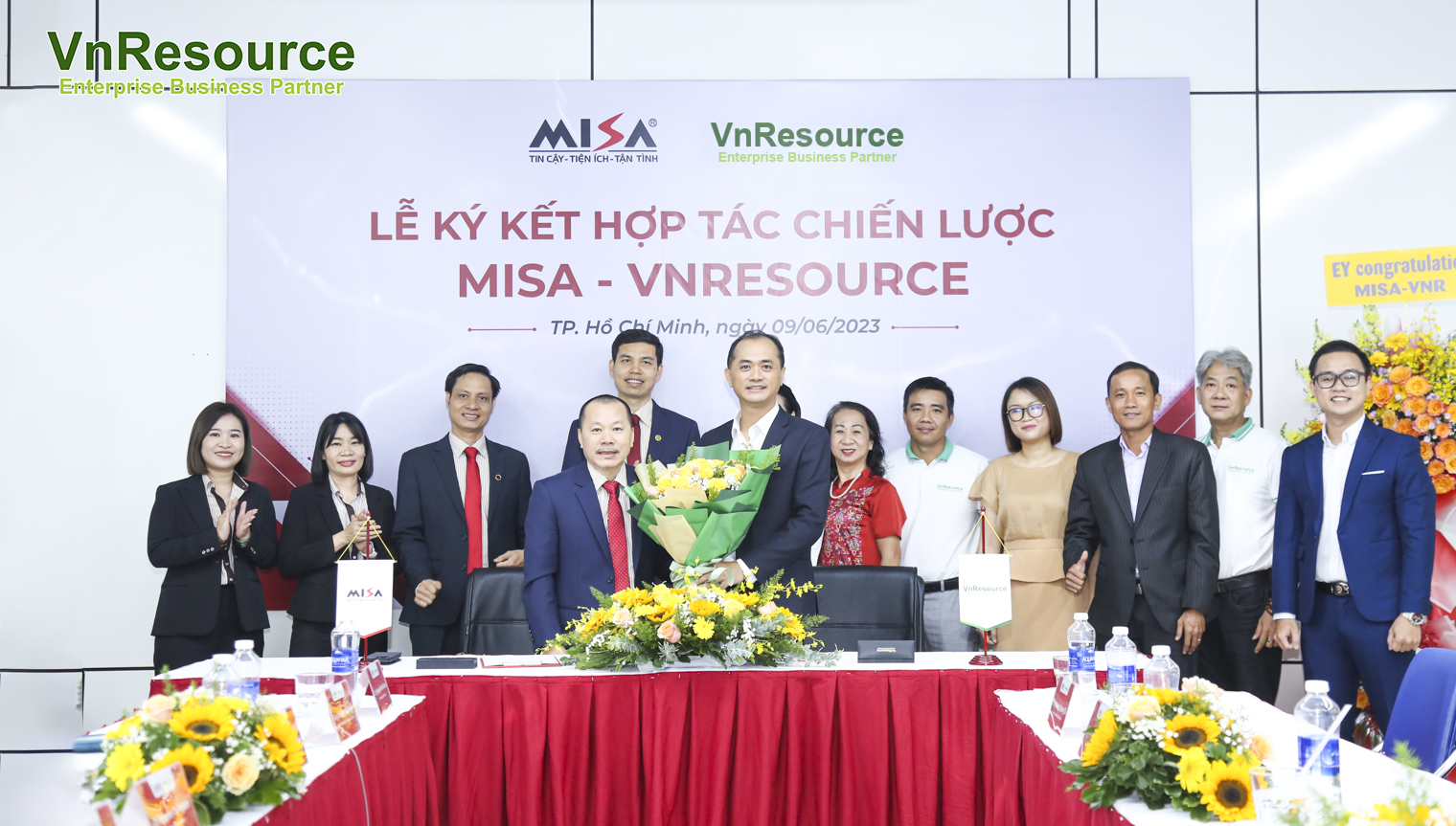 VnResource và MISA chính thức ký kết Hợp Tác Chiến Lược nhằm tạo ra Hệ ...